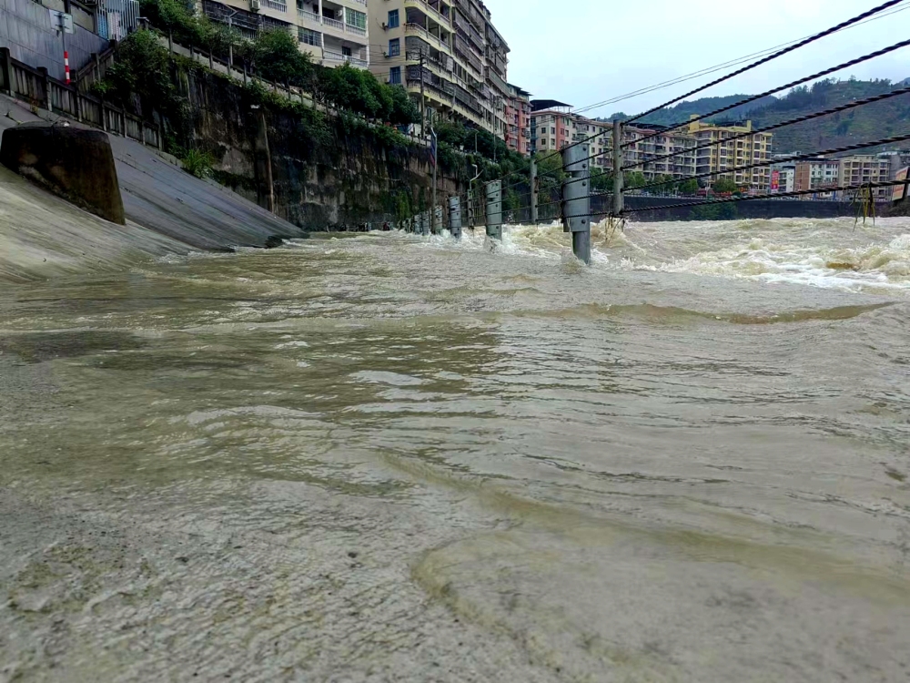 云阳境内长江一级支流汤溪河水位急涨 重庆日报网